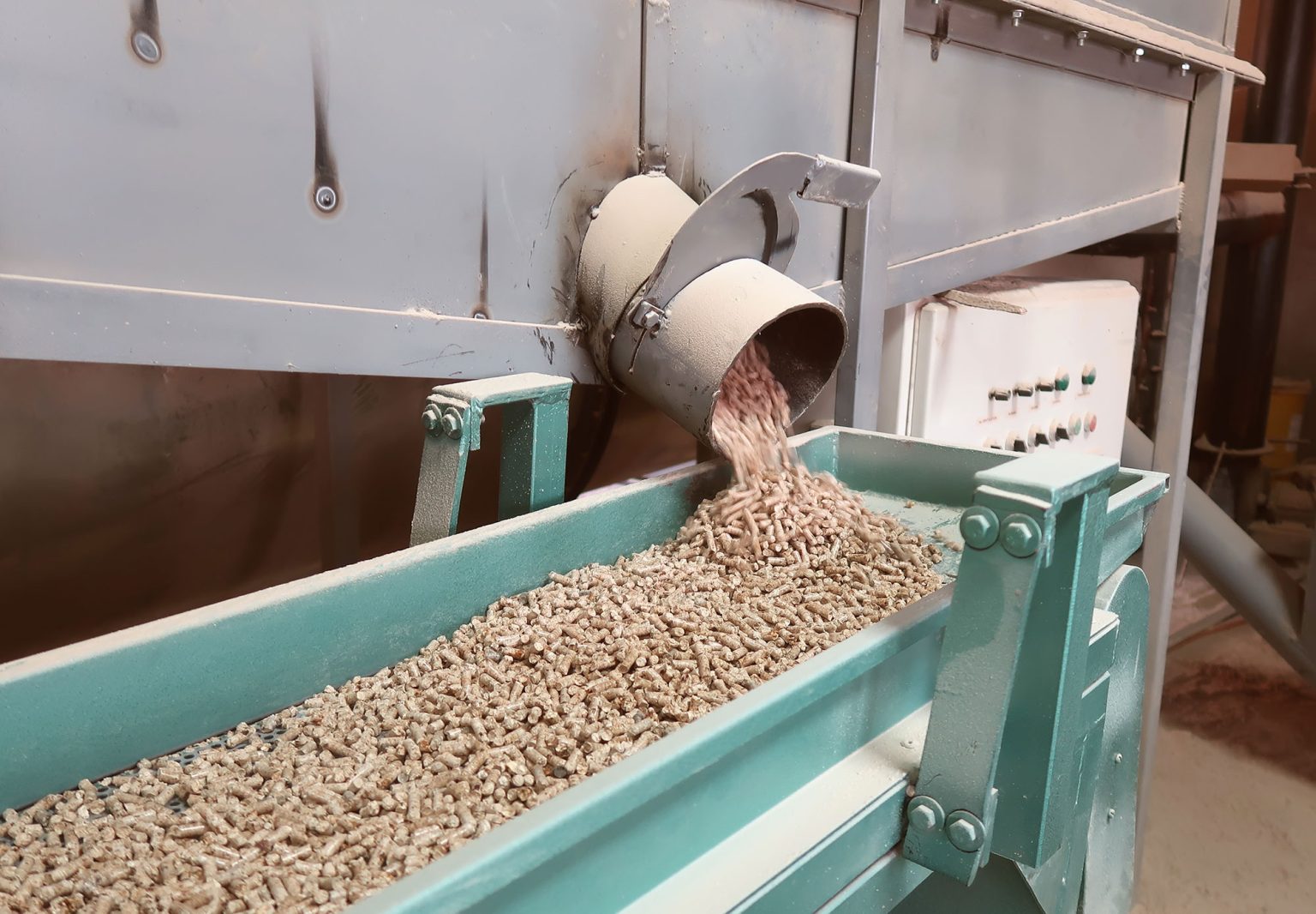 Animal Feed, Forage, and Pet Food Industries: An Overview